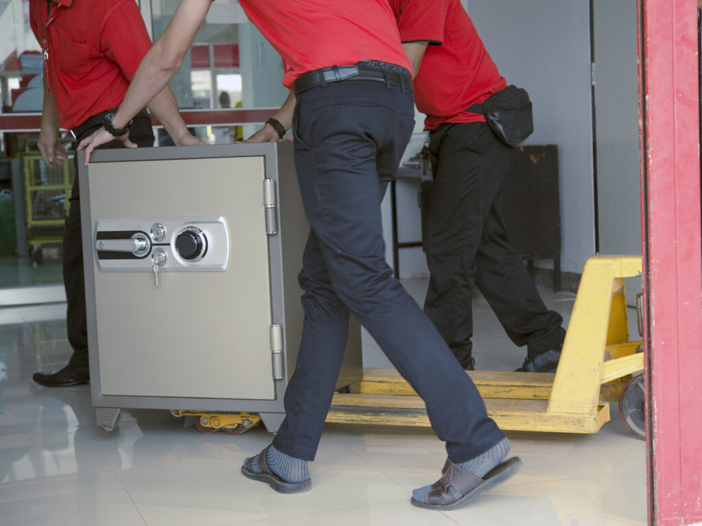 How to Hire Safe Movers & Gun Safe Movers | Guardian Relocation